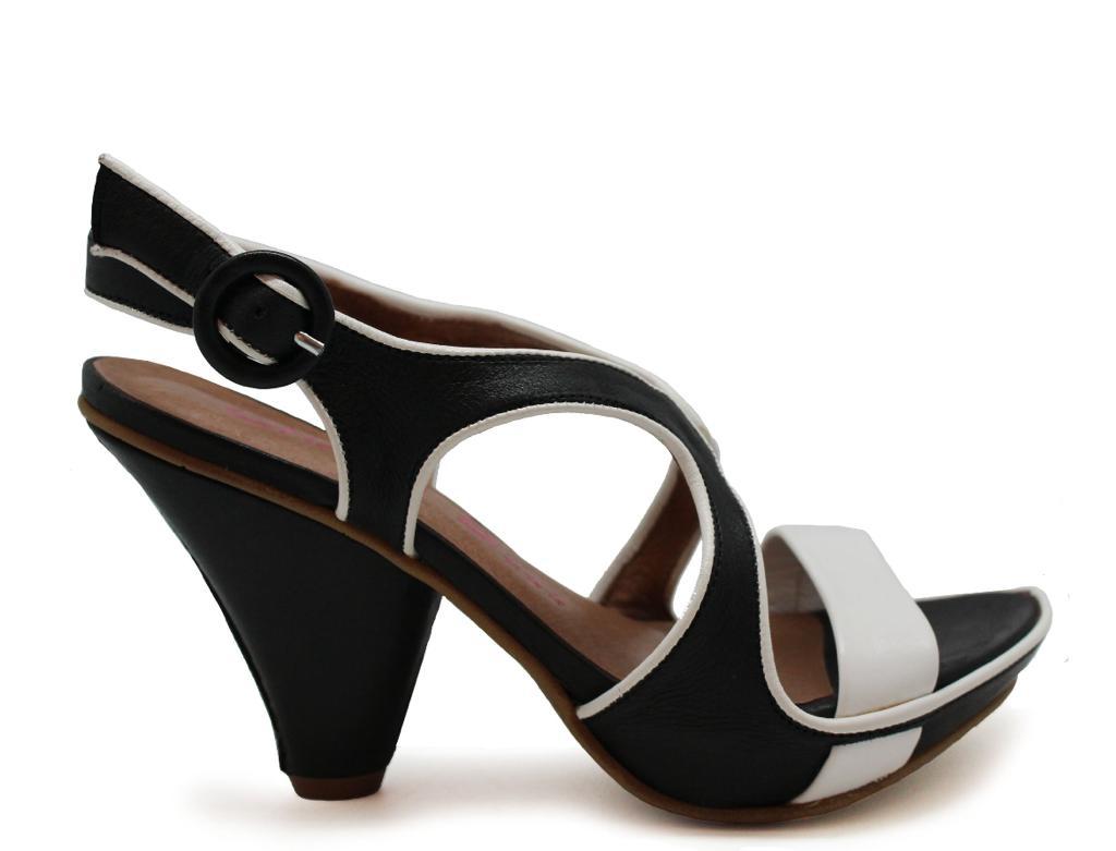 Chanii B "Jefait" Black and white sandal – The Shoe Muse